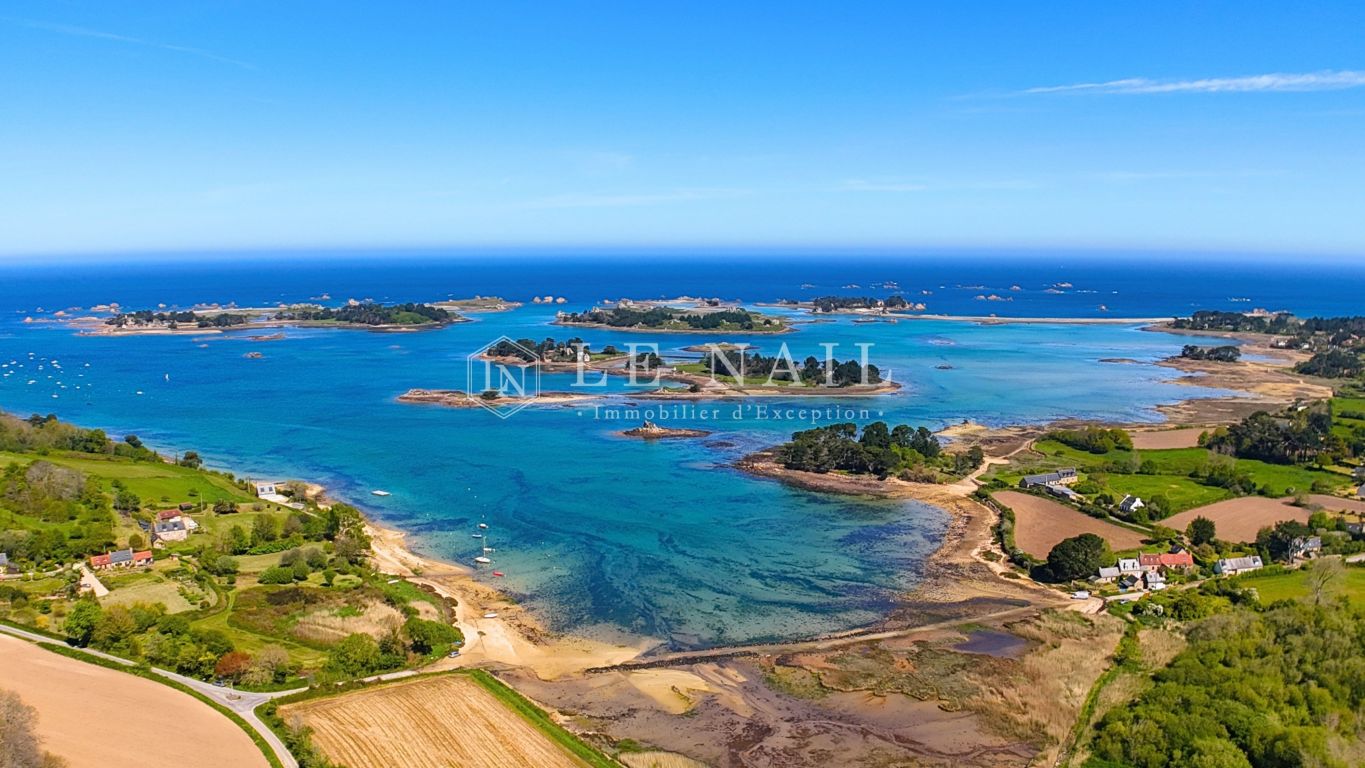 Château à vendre avec vue mer exceptionnelle en Bretagne