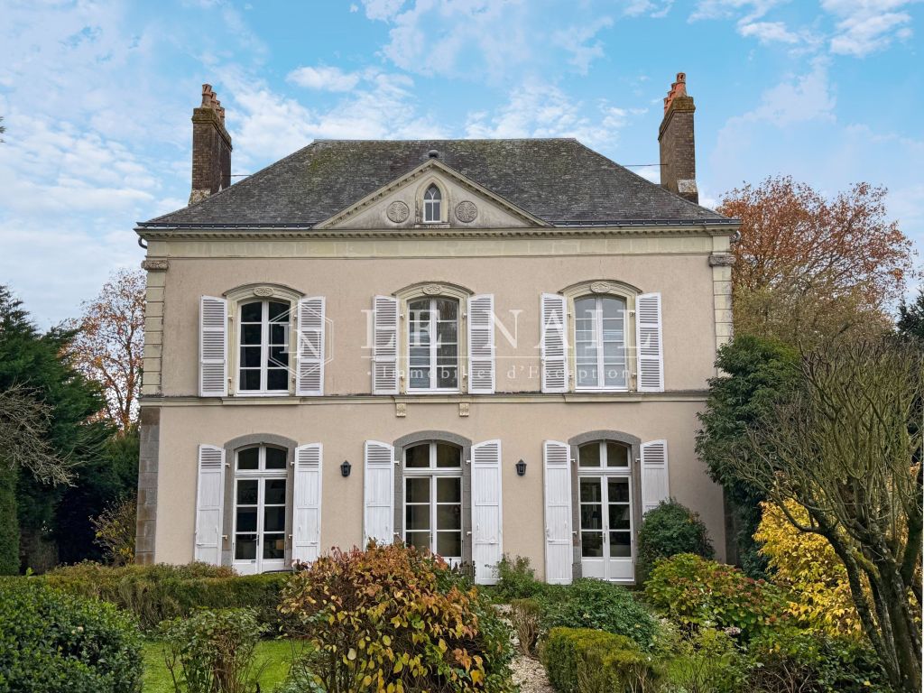 Charming french mansion for sale in Pays de la Loire